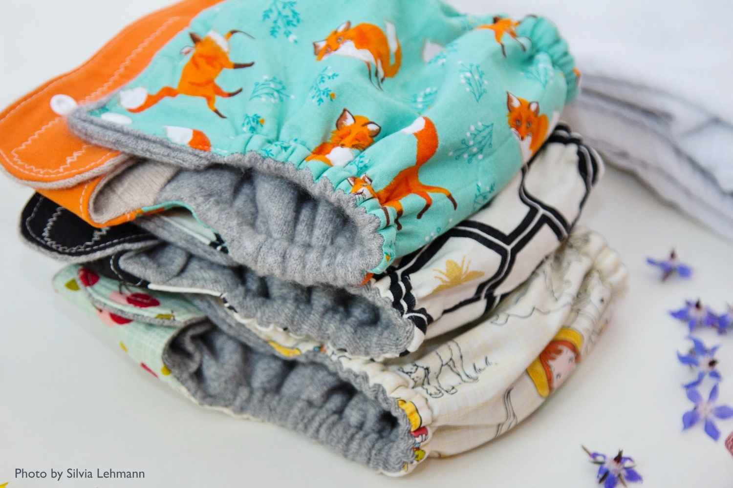 Stoffwindeln oder Wegwerfwindeln? · Stoffwindel Ratgeber · fluff store